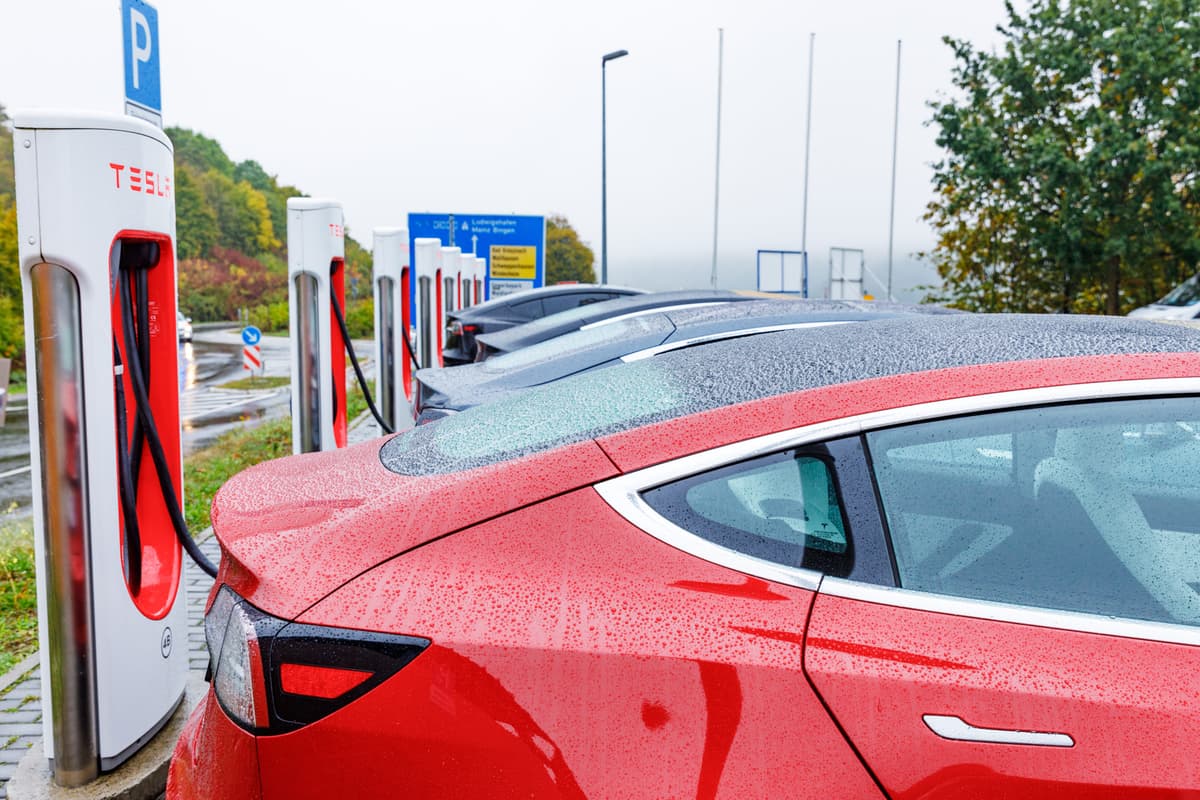 The best replacement windshield wipers for your Tesla - EV Pulse