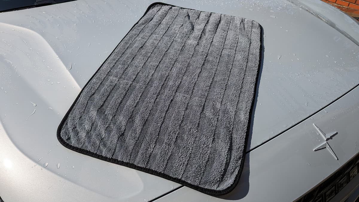 The best towels for drying and detailing your car - EV Pulse