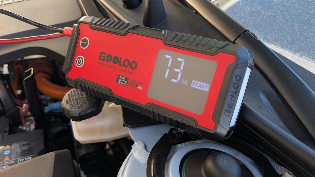 GooLoo GT6000 portable jump starter review - EV Pulse